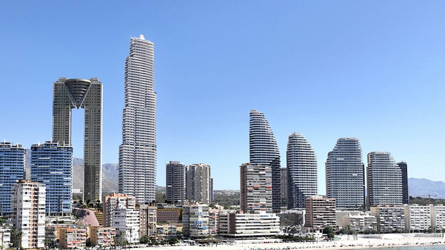 Benidorm construye la TM Tower, un coloso de 200 metros y 120 millones ...
