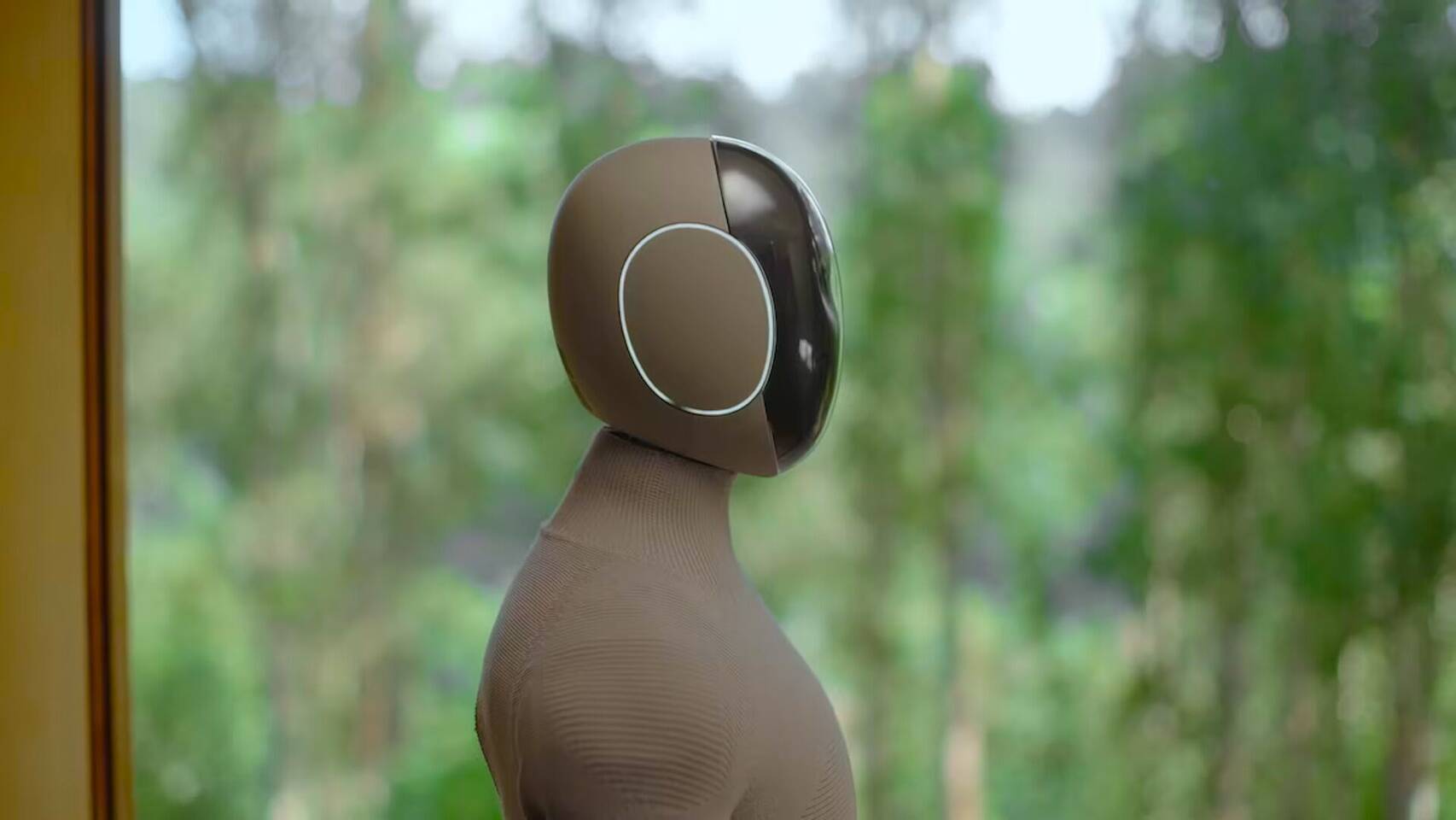 El futuro de 'Black Mirror' ya está aquí: así es el robot con IA que ...