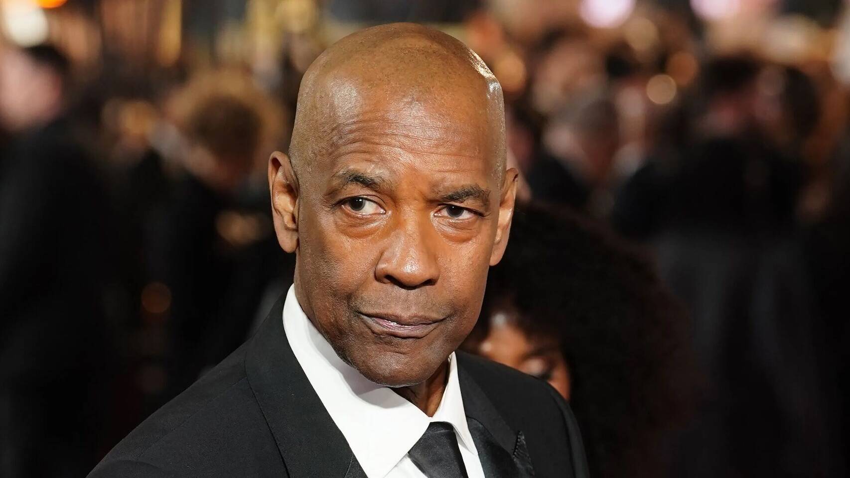 Denzel Washington (71), actor: 'Si rezas para que llueva, prepárate ...