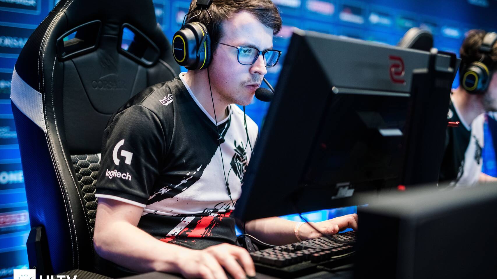 Amanek lo borda con un 4K con la CZ75 ante NRG - Vandal Sports