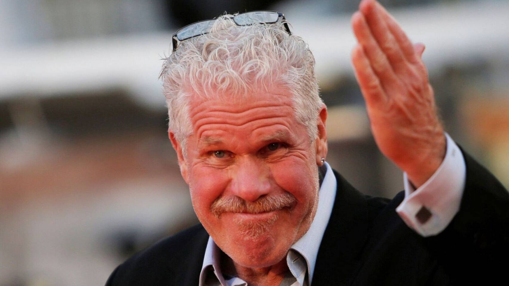Ron Perlman, actor de Hellboy, se deja ver en una de las calles más ...