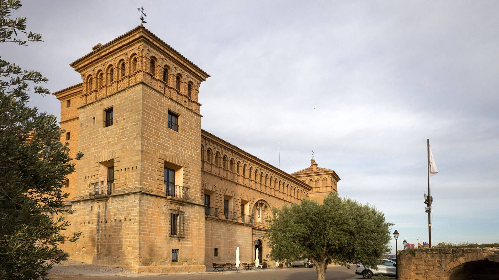 Turistas americanos agotan las reservas de hoteles de Teruel para ver ...