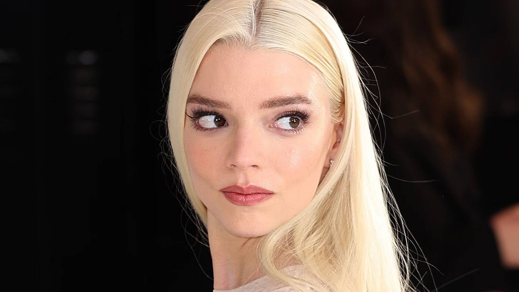 Ya es oficial: Anya Taylor-Joy se une a 'El Señor de los Anillos: La ...