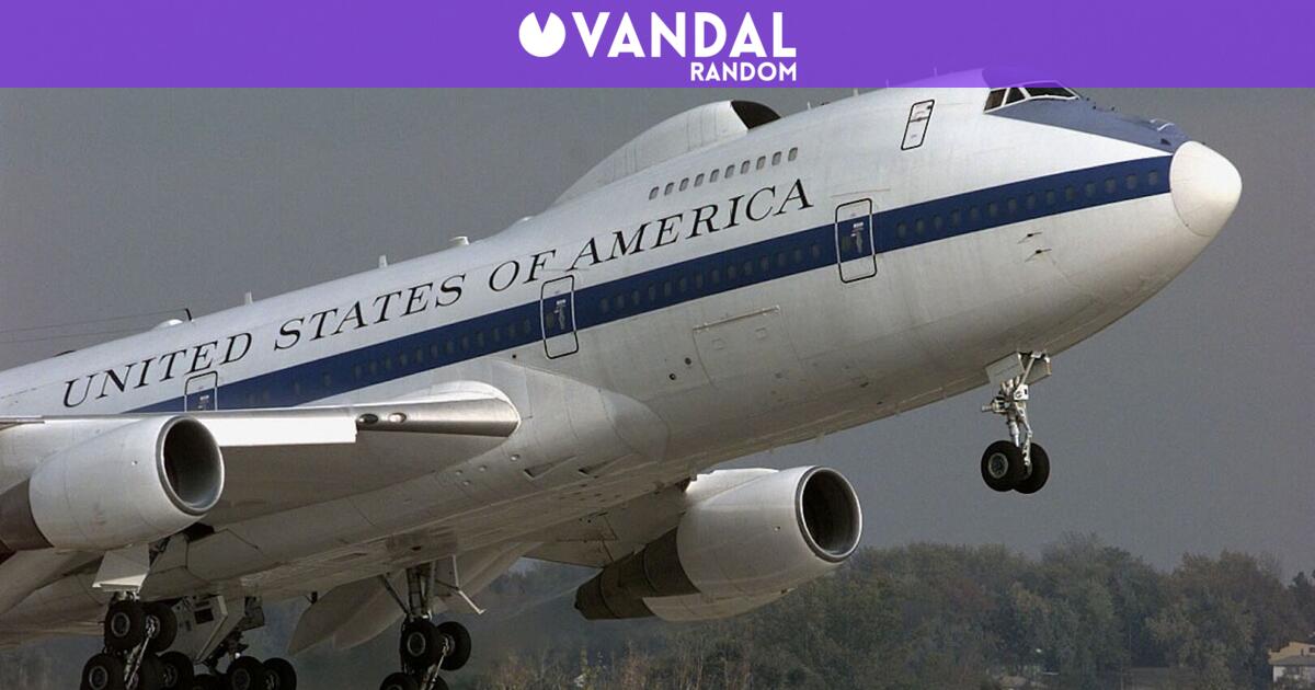 Es oficial: el Boeing 747 E-4B Nightwatch, el 'avión del Apocalipsis ...
