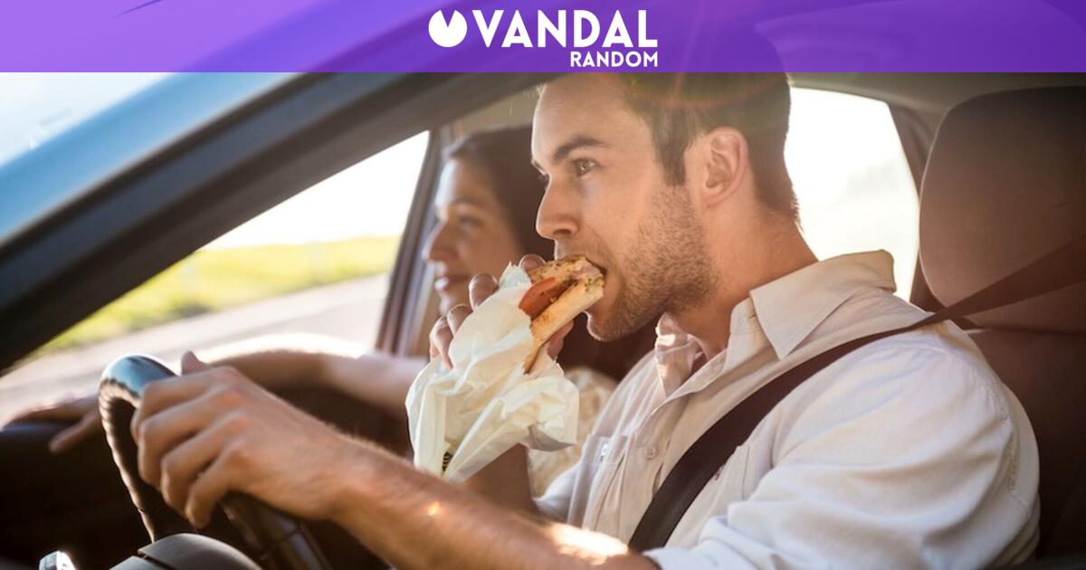 ¿Se puede comer mientras conducimos un coche? La DGT responde de forma ...