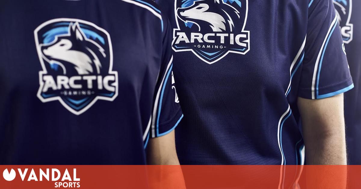 “Mi paso y salida de Deaka Club” por Carlos “Charlie” Cobos - Vandal Sports