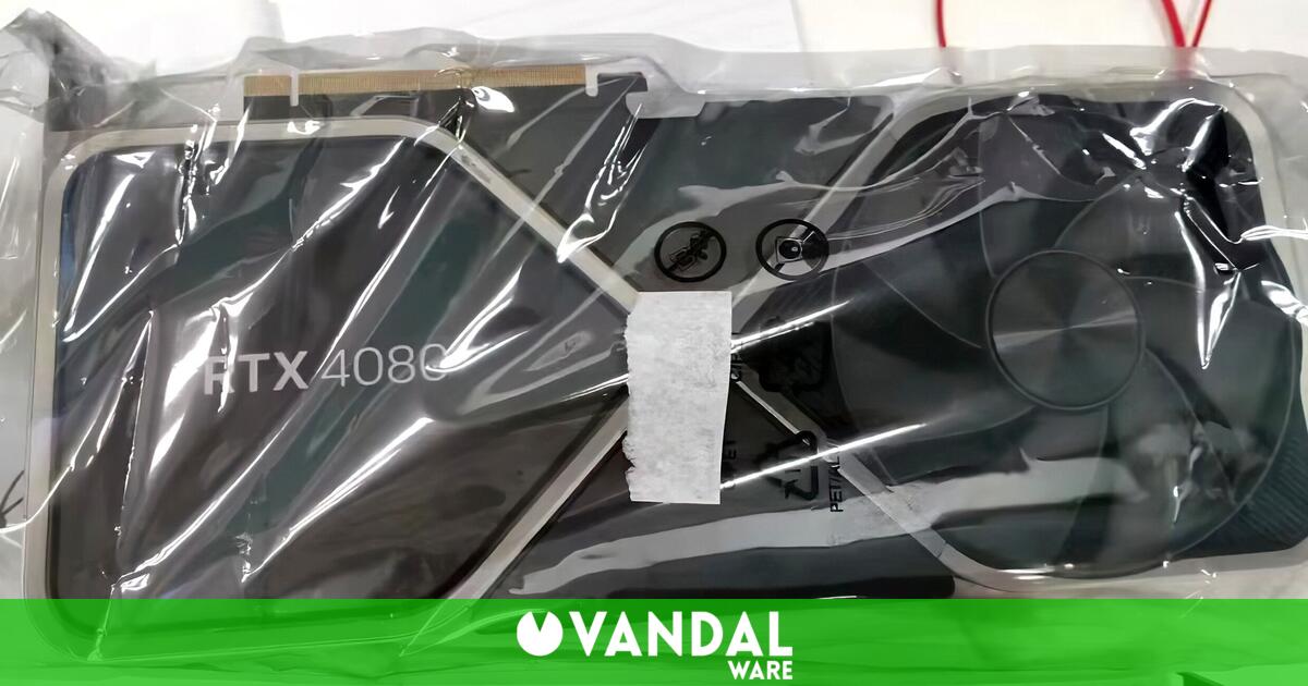 Se filtran la primera imagen de la RTX 4080 Founders Edition de NVIDIA ...